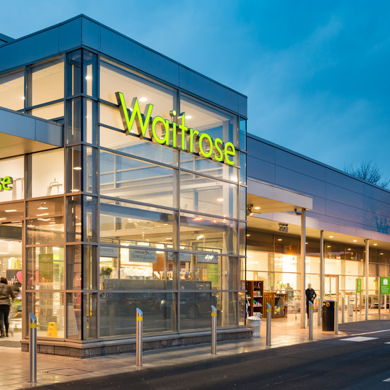 Waitrose восстанавливает позиции на рынке и планирует открыть сто новых ...